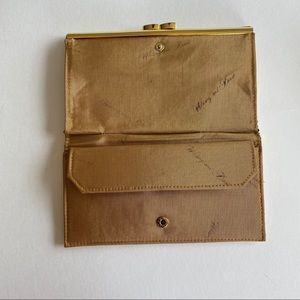 Whiting & Davis | Bags | Whiting Davis Vintage Gold Mesh Wallet Clutch ...